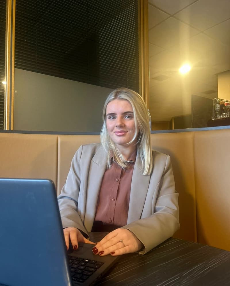 Romany Youell: A Trusted Financial Adviser at NeedingAdvice